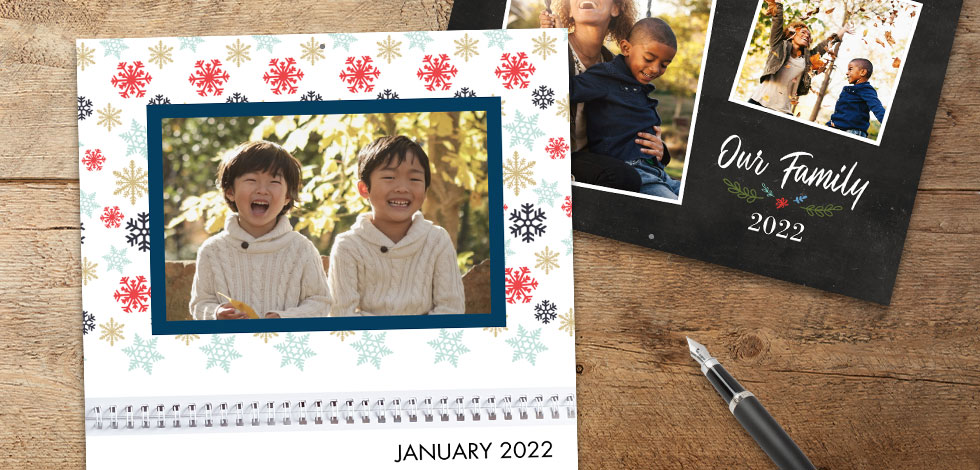Compare Personalized Photo Wall & Desktop Calendars | Snapfish US